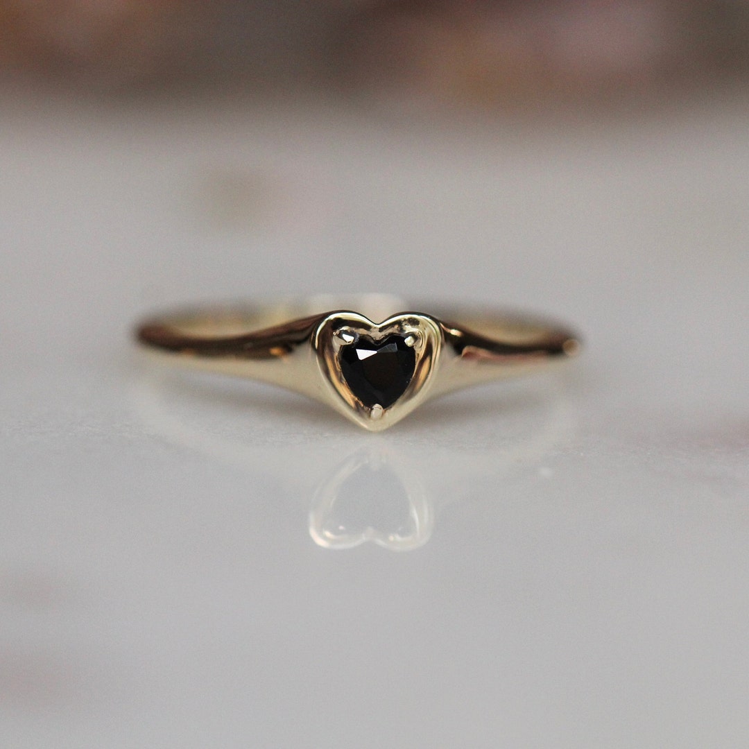 14K Onyx Heart Signet Ring Tiny Heart Ring Black Stone - Etsy UK