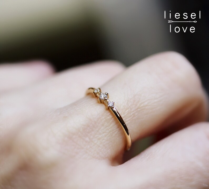 14K Gold Three Stone Diamond Ring snow Dance - Etsy