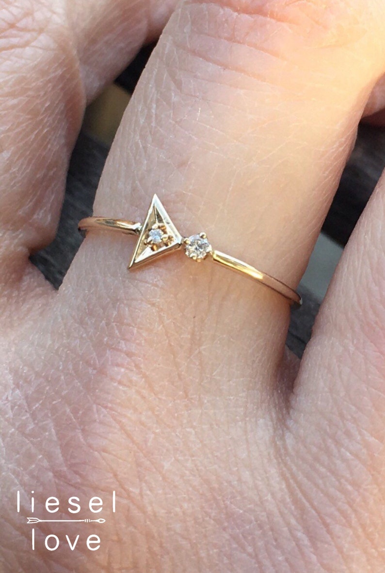 14K Gold Diamond Arrow Ring arrow Points Bling | Etsy