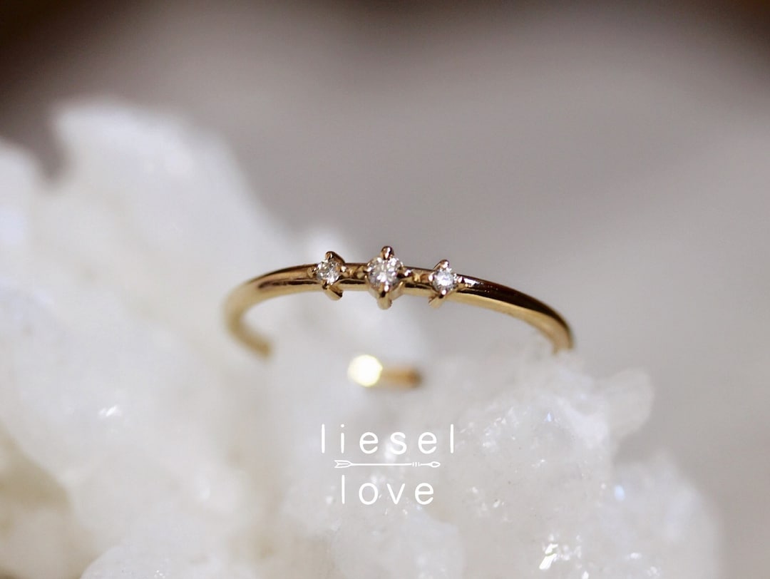 14K Gold Three Stone Diamond Ring snow Dance - Etsy