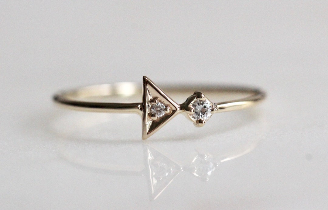 14K Gold Diamond Arrow Ring, arrow Points Bling Ring, Engagement Ring ...