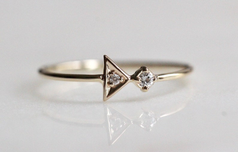 14K Gold Diamond Arrow Ring arrow Points Bling | Etsy