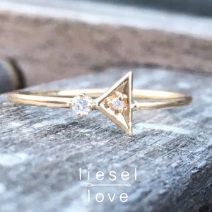 14K Gold Diamond Arrow Ring, arrow Points Bling Ring, Engagement Ring ...