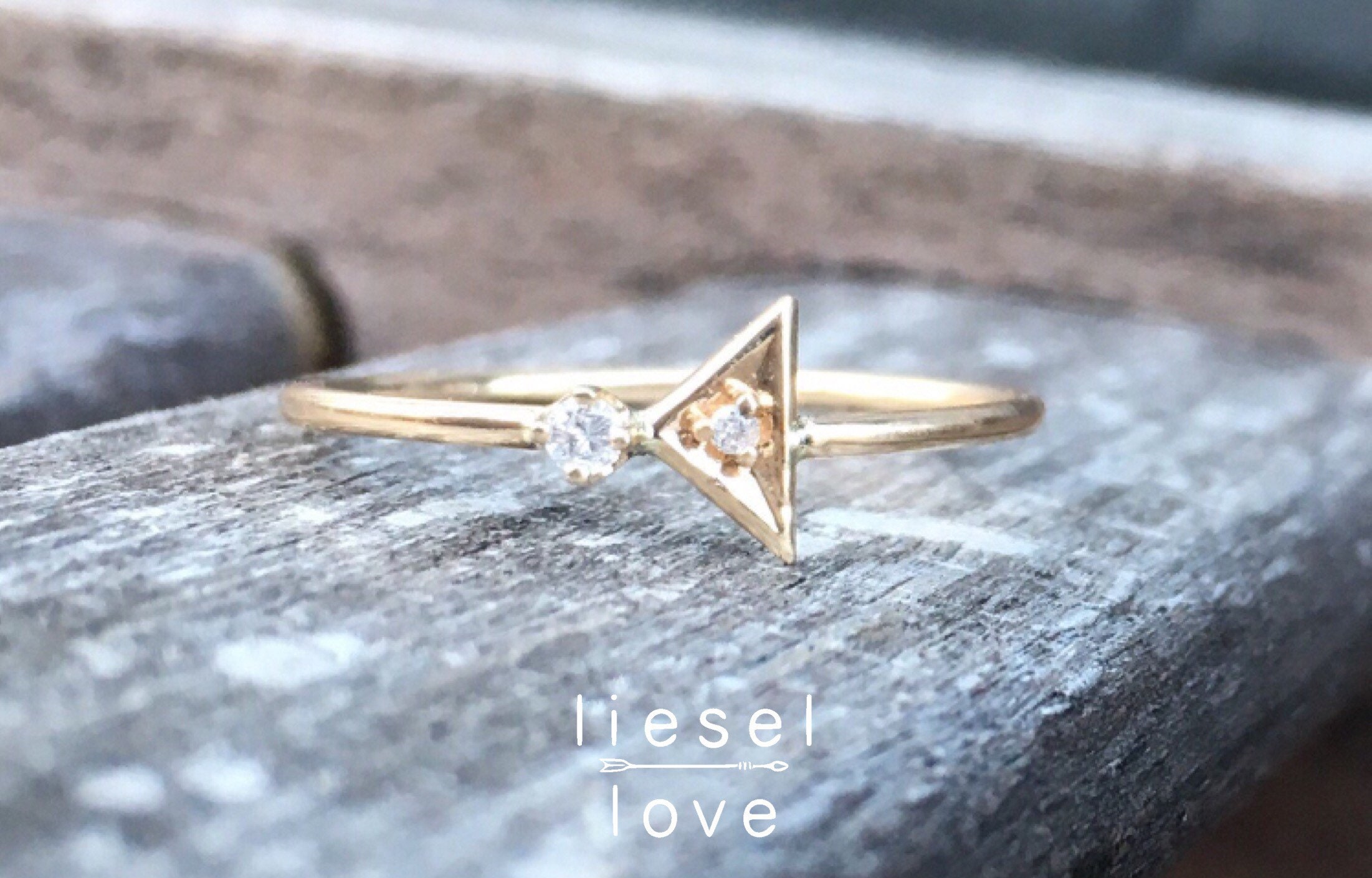 14K Gold Diamond Arrow Ring arrow Points Bling | Etsy