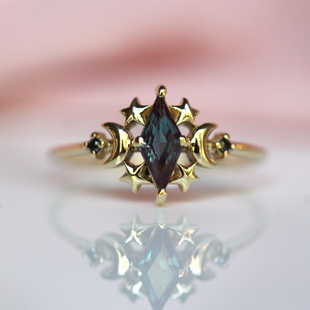 14K Galaxy Alexandrite Ring, Star and Moon Ring, Lozenge Shape Gemstone ...
