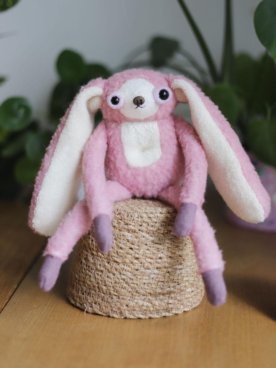 Muta | Mutant LETITIA With Magnetic Paws | Woolen Whimsical Creature ...