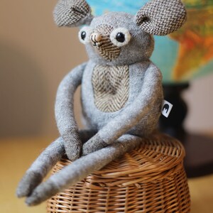 Muta Mutant SALOMON With Magnetic Paws Wool Design Toy Wild Animal ...