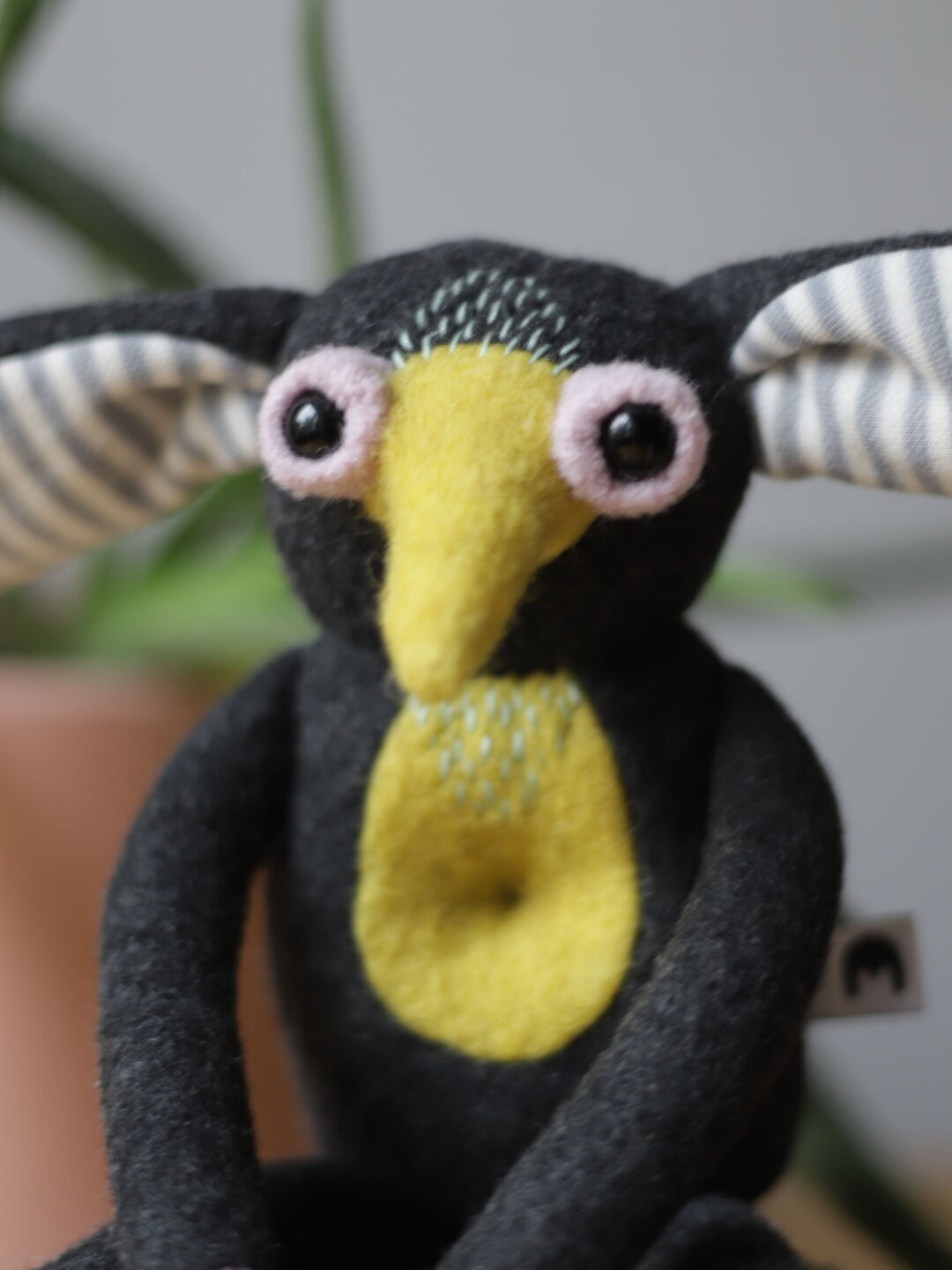 Muta Mutant CALIXTE With Magnetic Paws Wool Design Toy Wild Animal ...