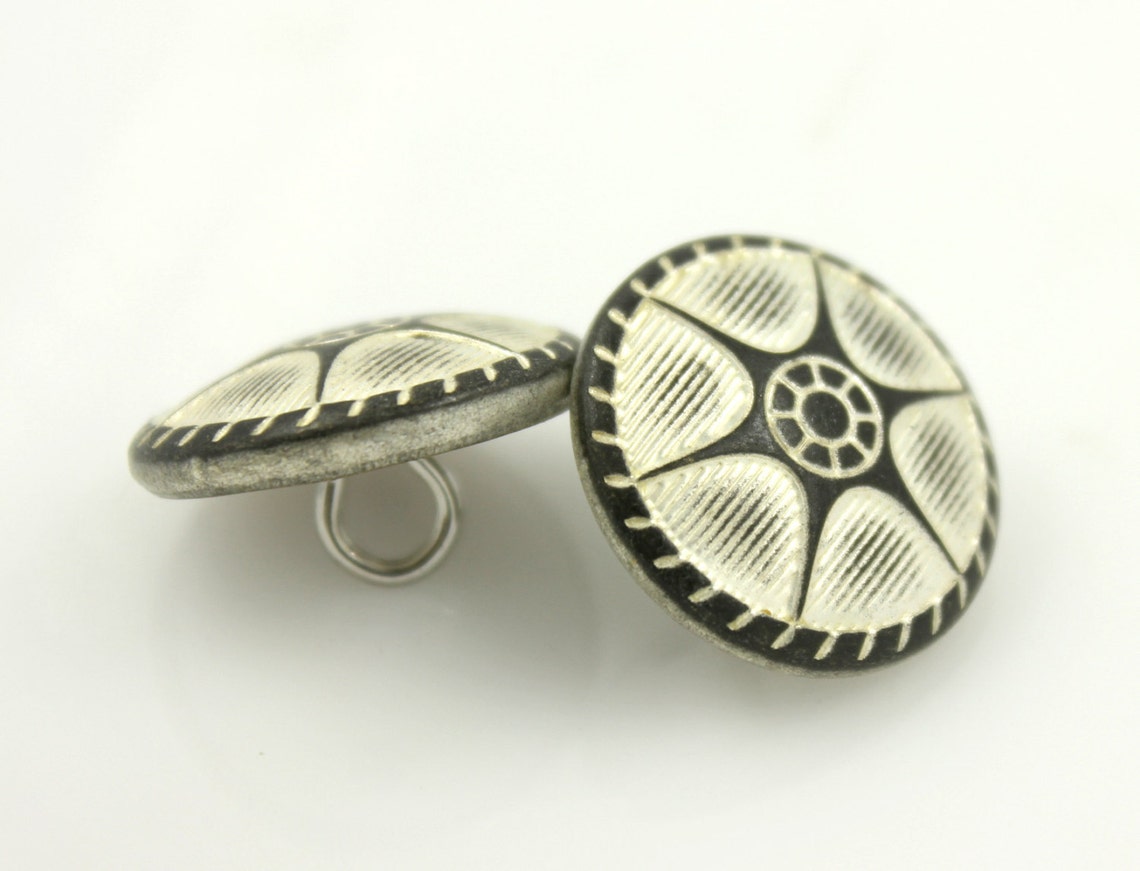 Metal Buttons - Centurion Shield Gunmetal Silver Metal Shank Buttons ...