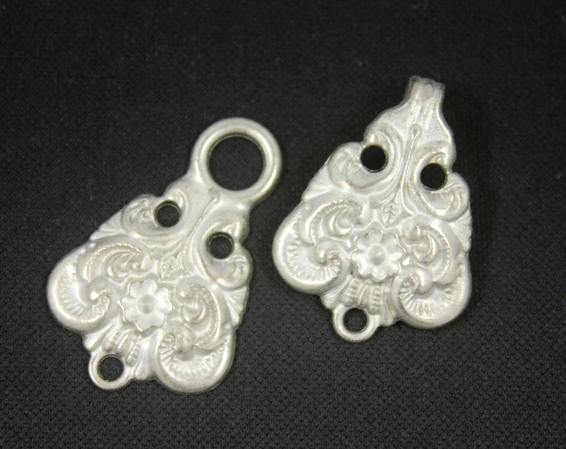 HOOK and EYE Fasteners Baroque Swirl Cloak Clasp Silvery - Etsy