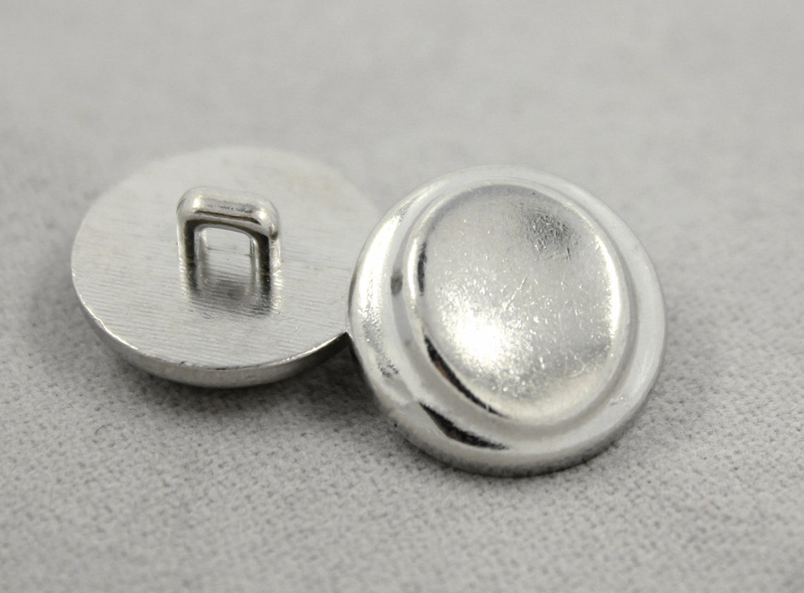 Metal Buttons - Oval and Round Cascading Design Matte Silver Shank ...