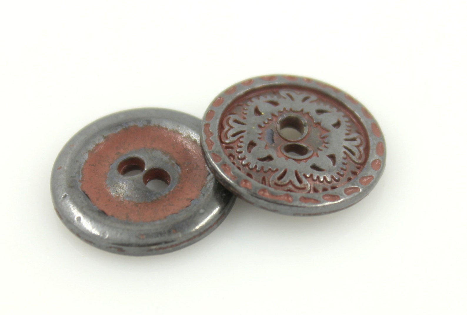 Metal Buttons - Flower Engraving Gunmetal Dull Red Metal Hole Buttons ...