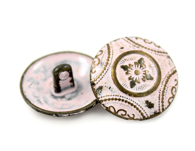 Metal Buttons - Carpet Pattern Antique Brass Metal Shank Buttons in ...
