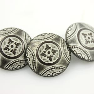 Metal Buttons - Carpet Pattern Copper White Patina Metal Shank Buttons ...