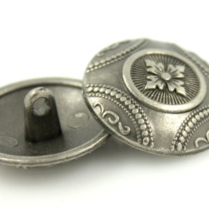 Metal Buttons - Carpet Pattern Gray Silver Metal Shank Buttons - 23mm ...