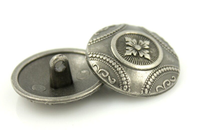 Metal Buttons - Carpet Pattern Gray Silver Metal Shank Buttons - 23mm ...