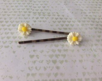 Daisy hair clip | Etsy