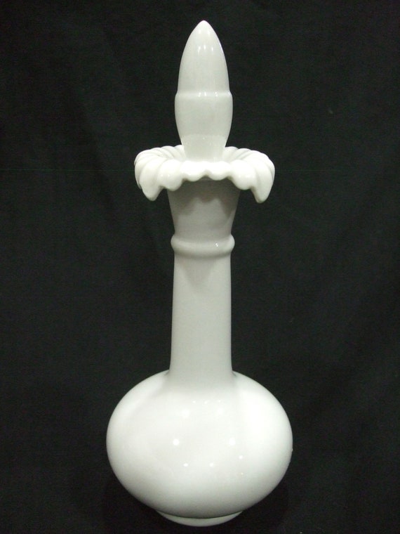 Beautiful White Ceramic Perfume Bottle, Made in Japan - Gem