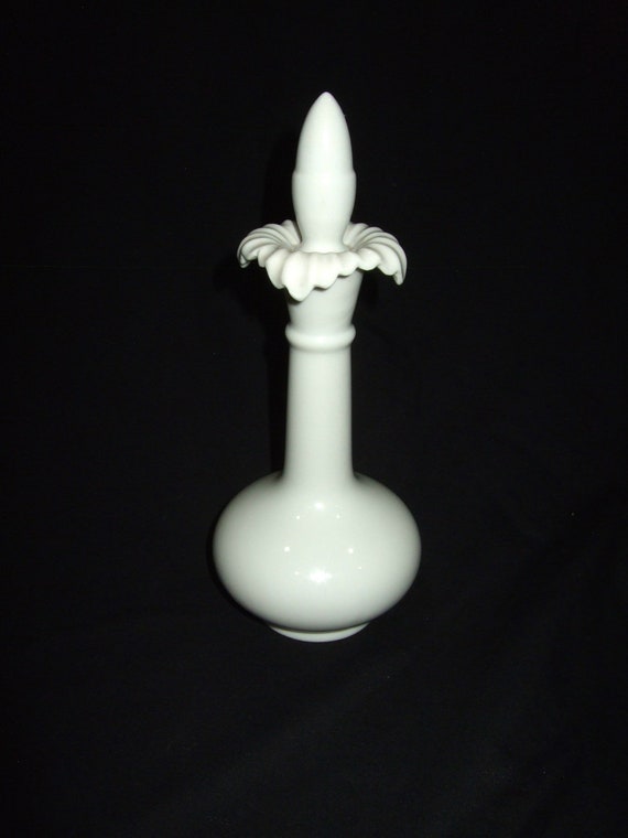 Beautiful White Ceramic Perfume Bottle, Made in Japan - Gem