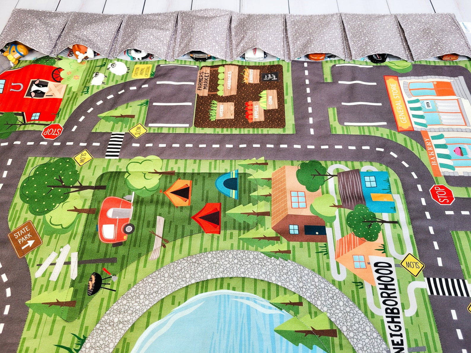 Road Play Mat for Toy Cars, Dolls and Farm Animal Toys - Fold up Travel ...