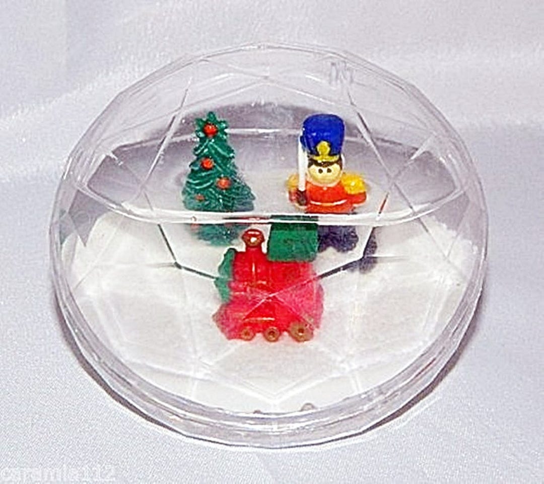 Toy Soldier Snow Globe Plastic Diamond Shape Christmas Holiday Snowdome ...
