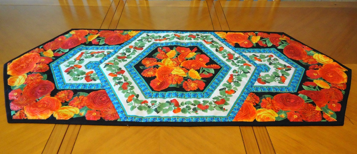 Roses Border Print Table Runner - Etsy