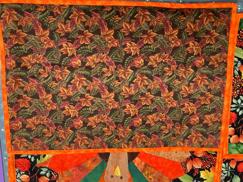 Thanksgiving Turkey Appliquéd Dresden Plate Feathers Set of 6 Placemats ...