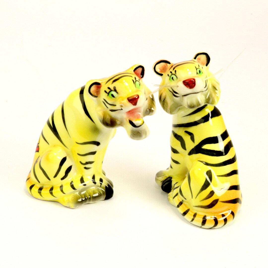 Tiger Salt Pepper Shakers With Whiskers Memphis Souvenir - Etsy