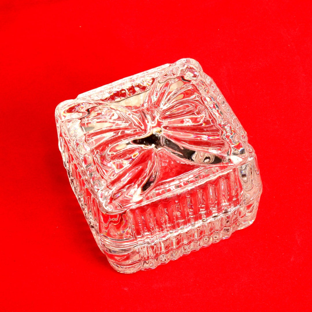 Yugoslavian Crystal Dish Lidded Clear Jewelry Trinket Box Tied Bow ...