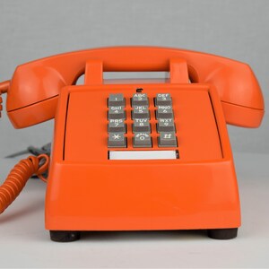 Meticulously Restored & Working - Vintage Antique Telephone- Model 2500 ...
