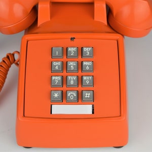 Meticulously Restored & Working - Vintage Antique Telephone- Model 2500 ...