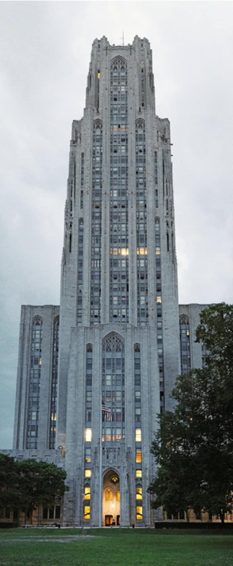 Cathedral of Learning Tower - University of Pittsburgh Oakland Landmark ...