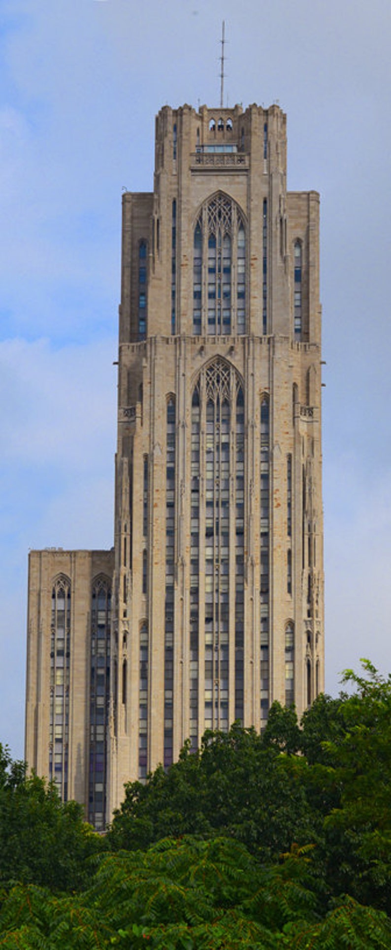 Cathedral of Learning Tower - University of Pittsburgh Oakland Landmark ...