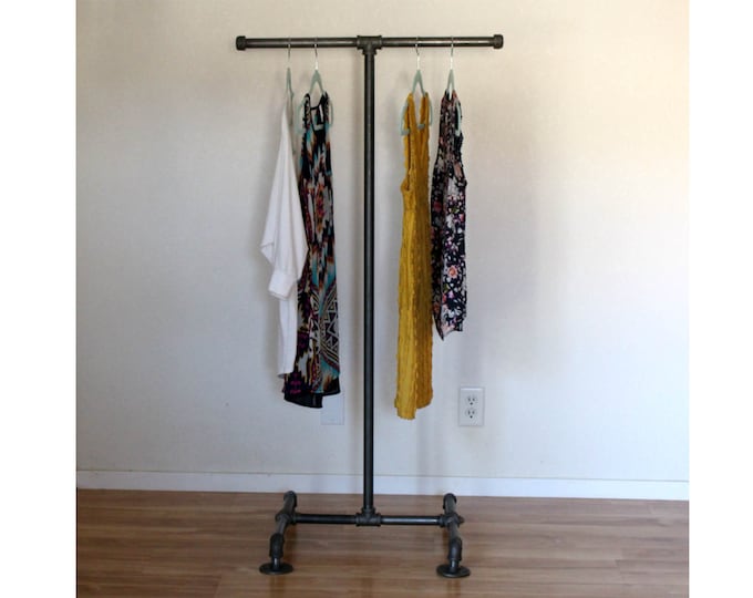 Industrial Clothing Rack - T Stand Pipe Retail Display - Industrial ...
