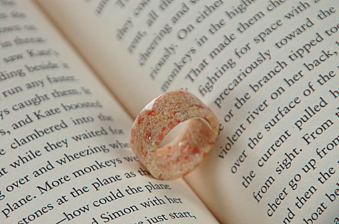 Beach Band Ring Handmade From Pink Bermuda Sand and Bio Resin - Etsy