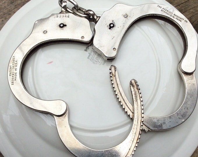 Vintage Handcuffs Restraints, Vintage Peerless Handcuff Co, Chain Link ...