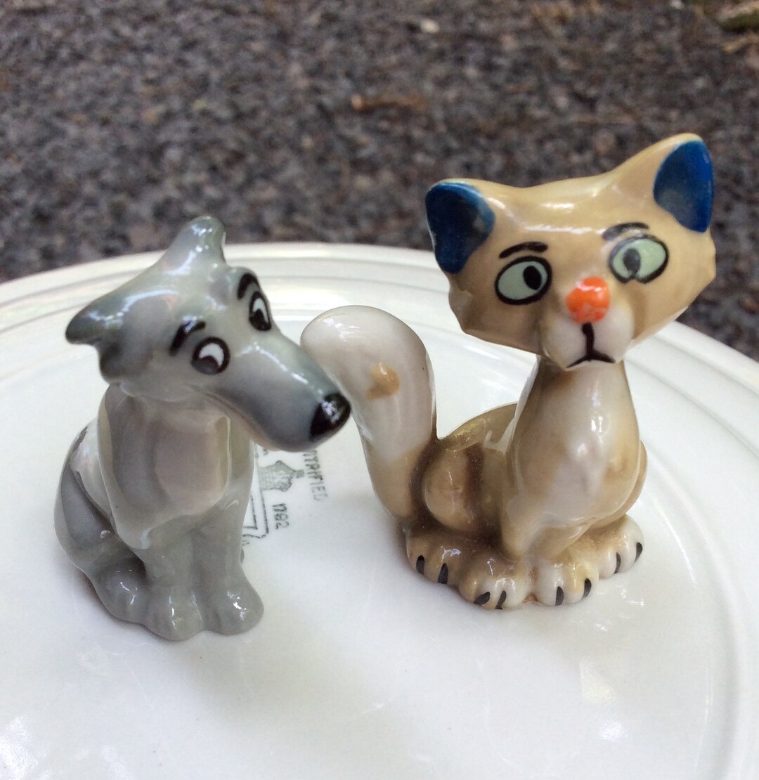 Vintage Wade Whimsies Pet Dog Cat Figurine Movies Animated Wades Lion ...
