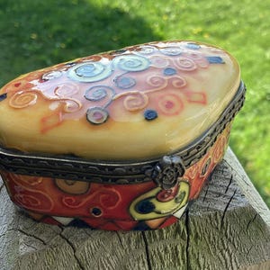 Vintage Porcelain Hinged Trinket Cases Pill Boxes Organizers Lidded ...