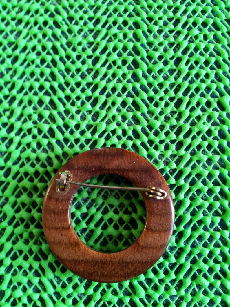 Wood Circle Pin Brooch Vintage Unique Design Kilt Pin Wrap Skirt Pin 1 ...