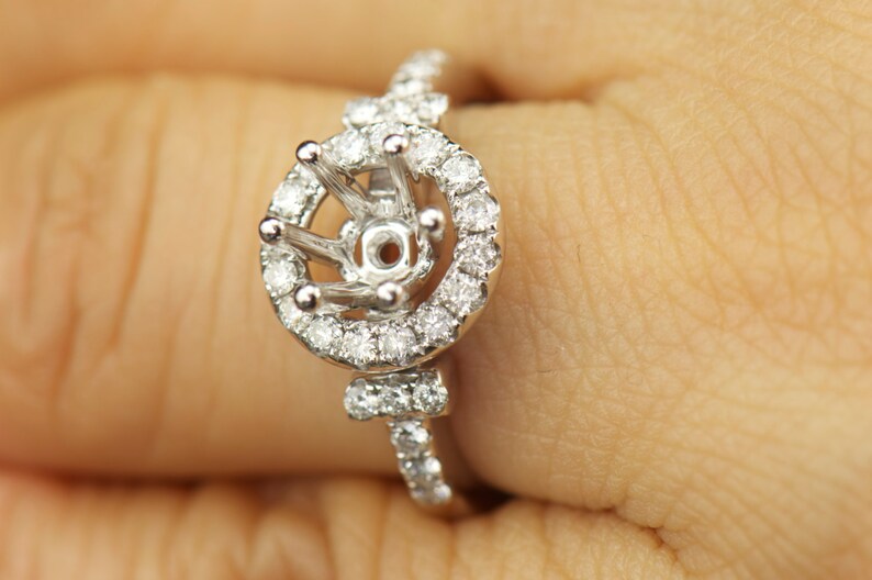 Jillian Diamond Halo Engagement Ring Semi-Mount for 6-6.5mm | Etsy