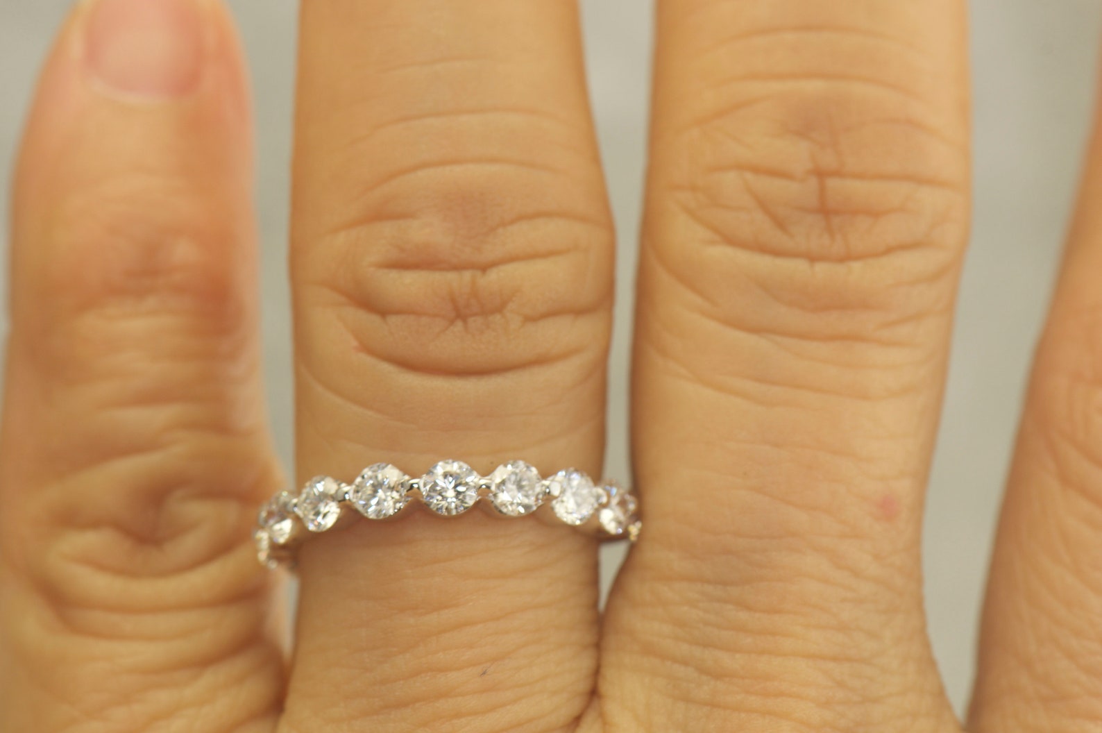 Single Prong Floating Diamond Band 1.20ctw E-F Color VS - Etsy