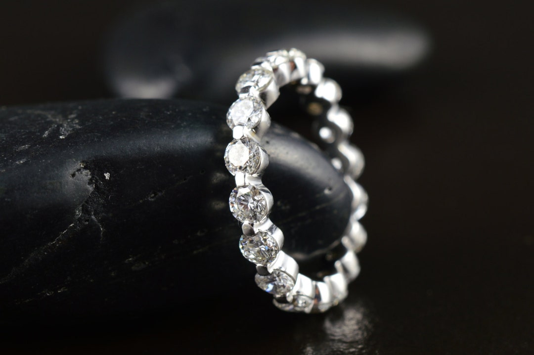 2.25ctw Floating Diamond Eternity Band in 14k Gold, 3.2mm Wide, E-F ...