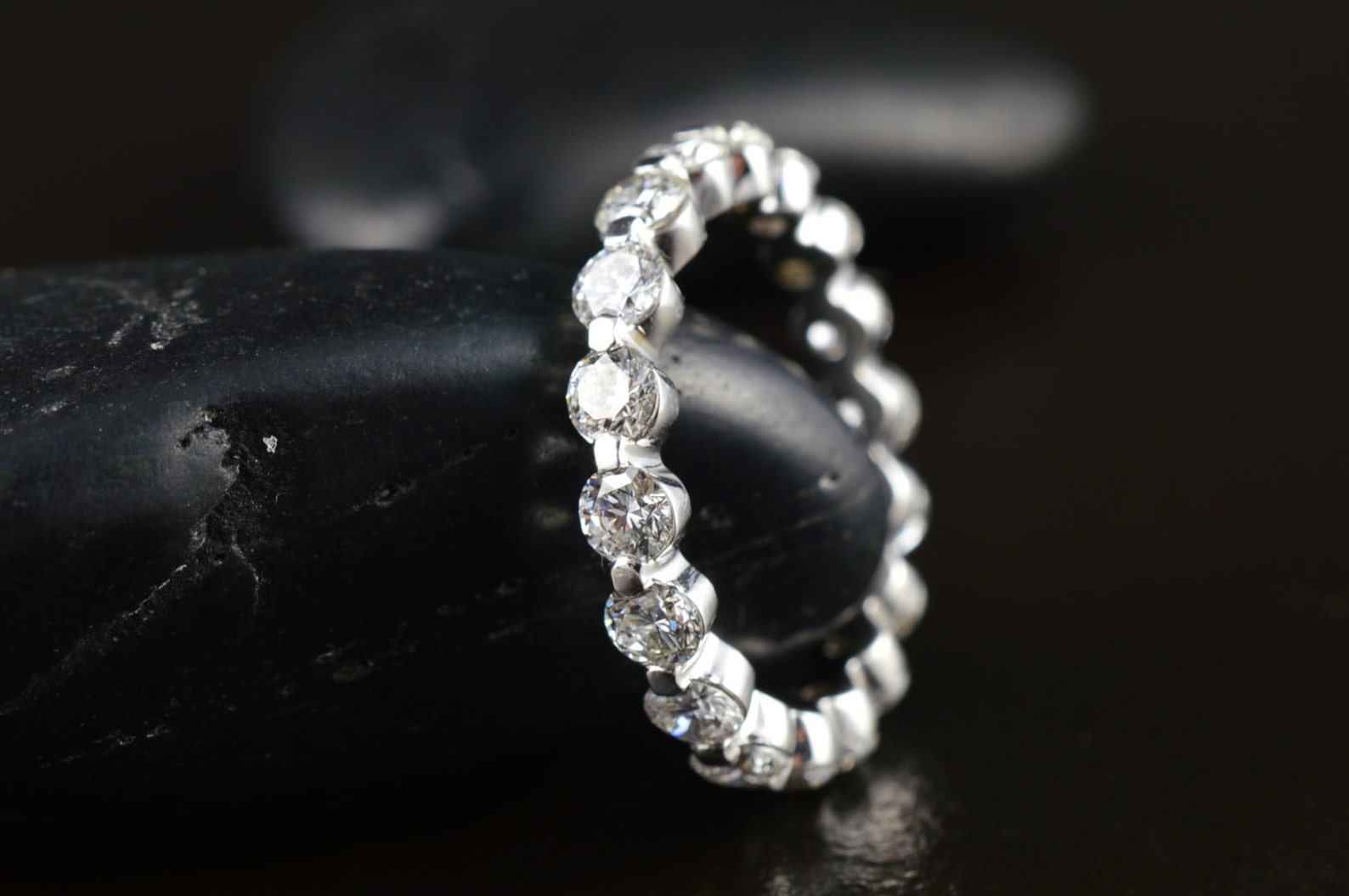 2.25ctw Floating Diamond Eternity Band in 14k Gold 3.2mm | Etsy