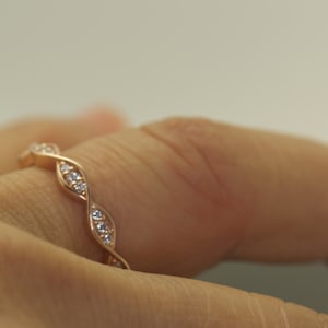 Phoebe Diamond Wedding Band in Rose Gold Round Brilliant - Etsy