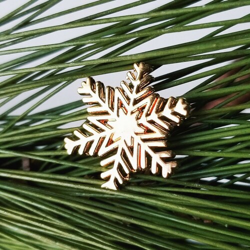 Sparkly Snowflake Weather Related Enamel Pin With Glitter - Etsy
