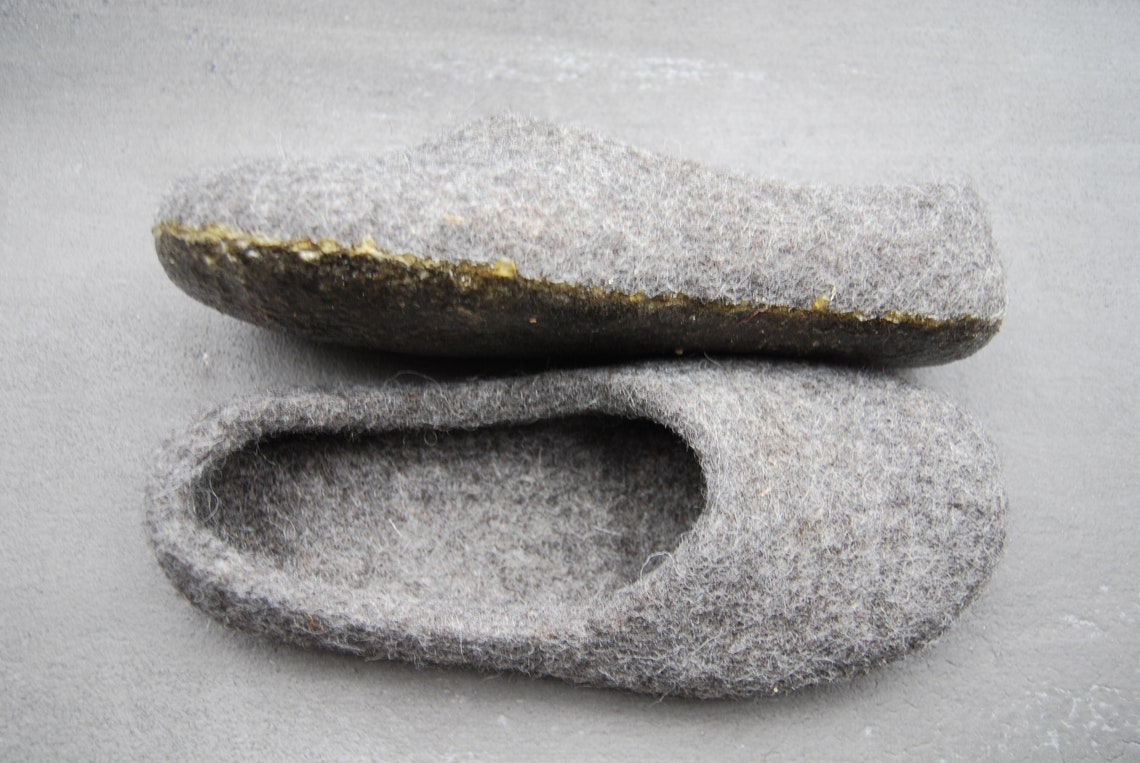 Handmade Gray Eco Wool Man Slippers Felted Natural Wool - Etsy