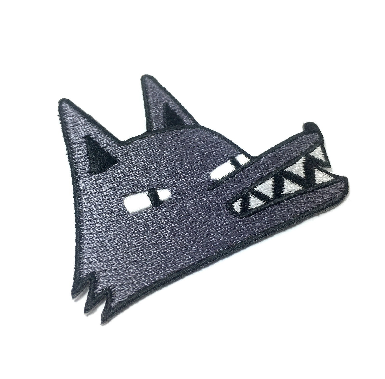 Wolf Patch Embroidered Iron-on Patch Wolf Illustration | Etsy