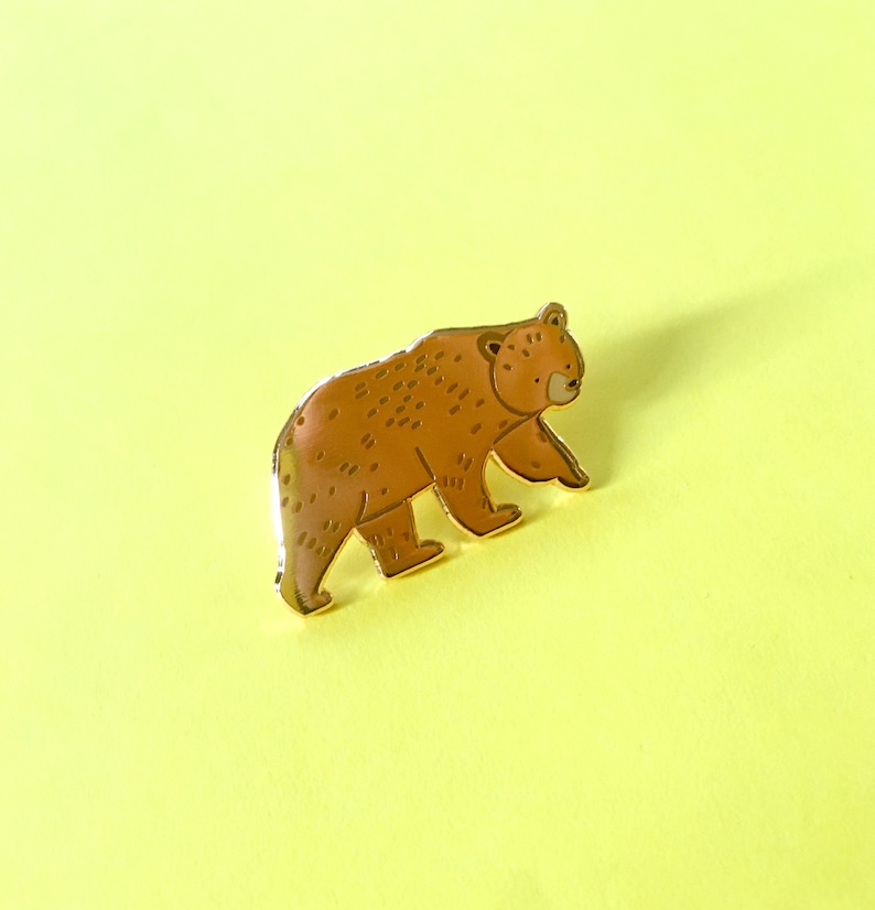 Bear Enamel Pin Woodland Animal Pin Badge Hard Enamel Pin - Etsy
