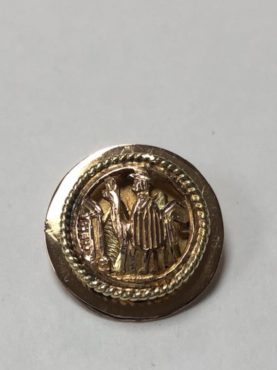 Mayan Peruvian Gold Brooch - Gem