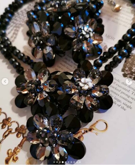 Butler And Wilson Crystal Beaded Flower Necklace And Co… Gem